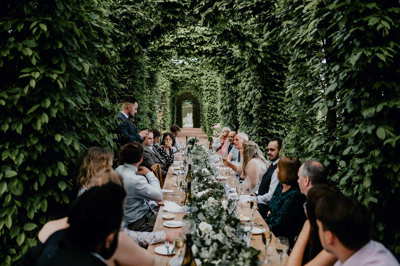 Six helpful tips on how to choose the perfect venue for your intimate ...